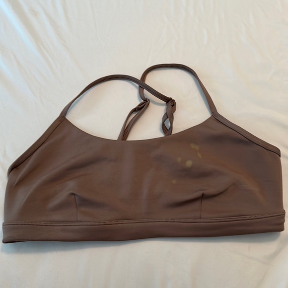 Tops | Alo Yoga Bra Side M Get Dirty Little Bit | Poshmark